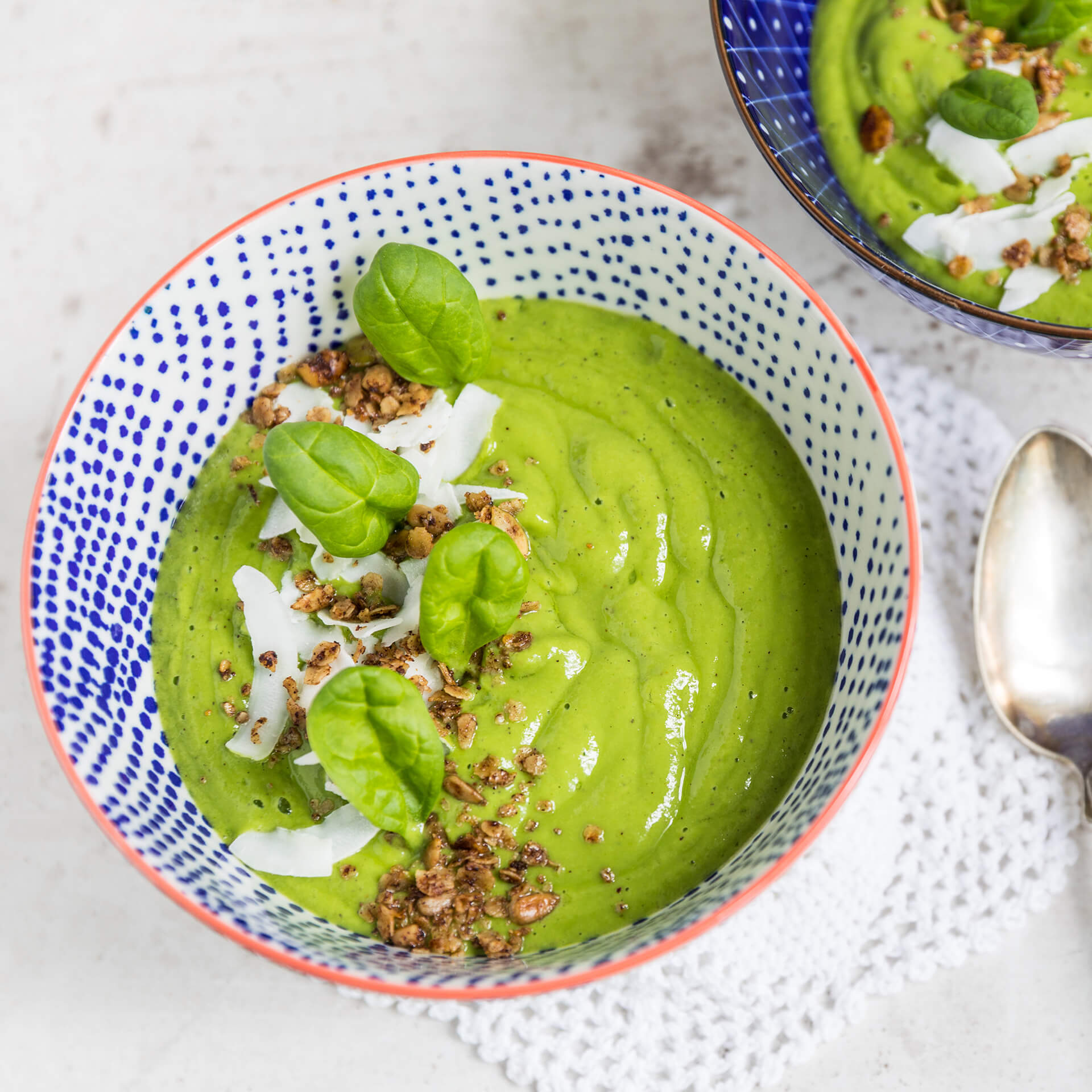 SteviaSweet | Smoothie-Bowl mit Avocado ohne Zucker